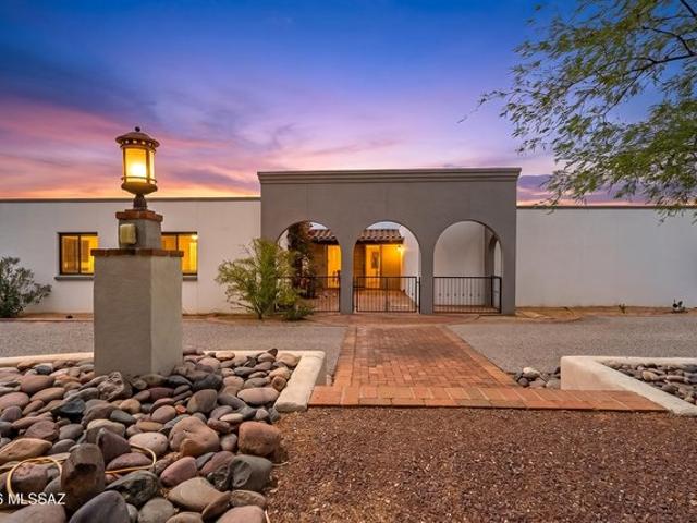 9420 E Ravine Trl, Tucson, AZ 85749