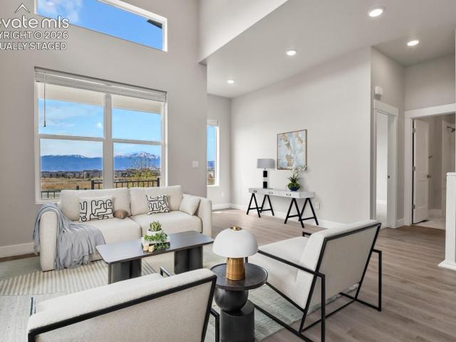 9420 Roseate View