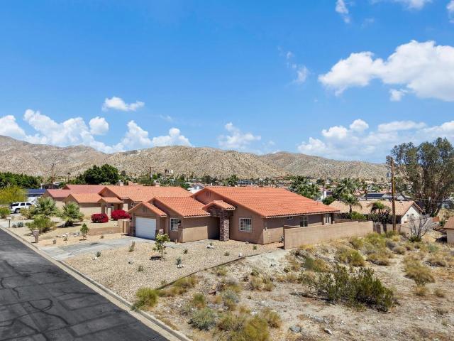 9420 Vista Del Valle