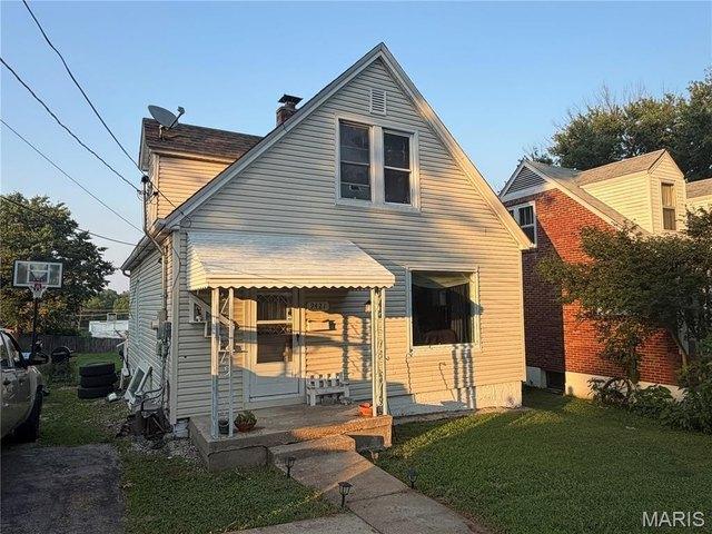 9421 Holtwood Rd, Saint Louis, MO 63114