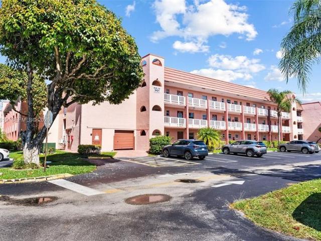 9421 Sunrise Lakes Blvd Apt 208, Sunrise, FL 33322