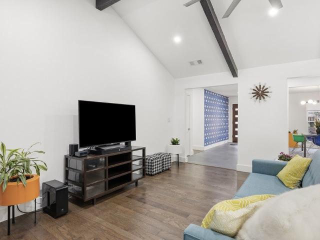 9421 Spring Hollow Dr, Austin, TX 78750 | MLS #8041