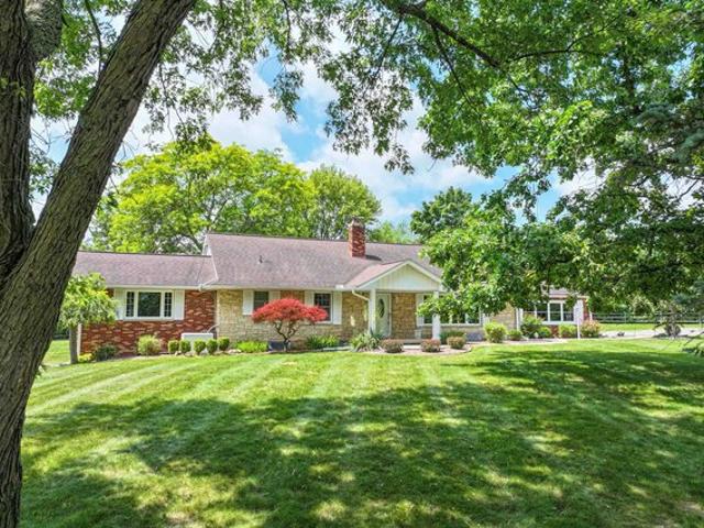 9422 S Saginaw St, Grand Blanc, MI 48439