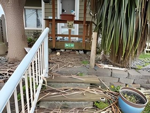 94230 2nd St, Gold Beach, OR 97444