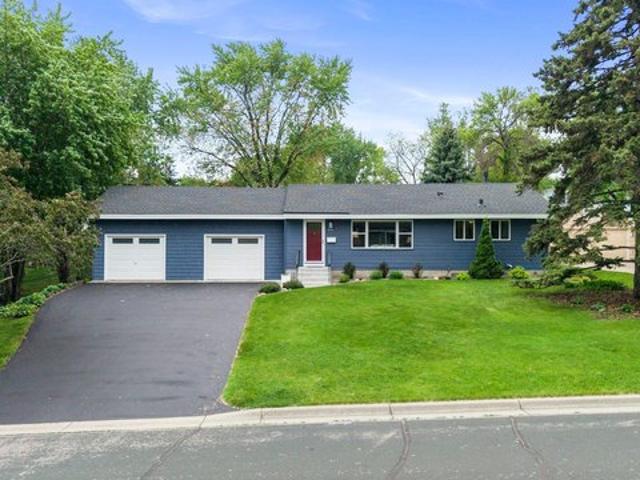 942 7th Ave E, Shakopee, MN 55379