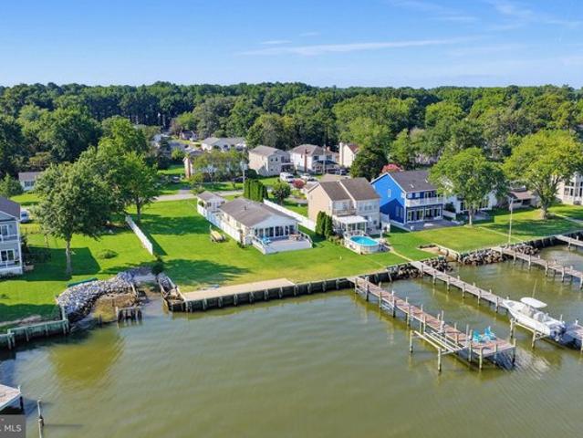 942 Chester River Dr, Grasonville, MD 21638