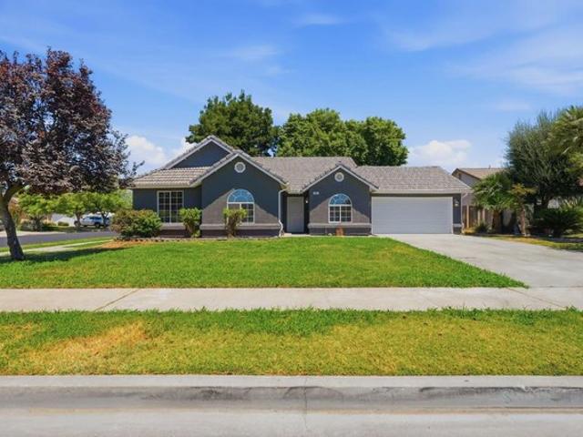 942 Boxwood Ln, Lemoore, CA 93245