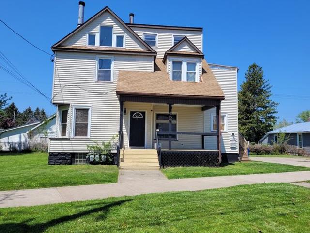 942 Brown Ave, Erie, PA 16502