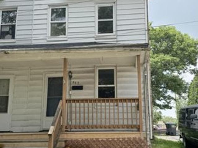 942 Burton St, Freeland, PA 18224
