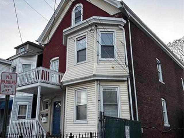 942 E 19th St, Paterson, NJ 07501