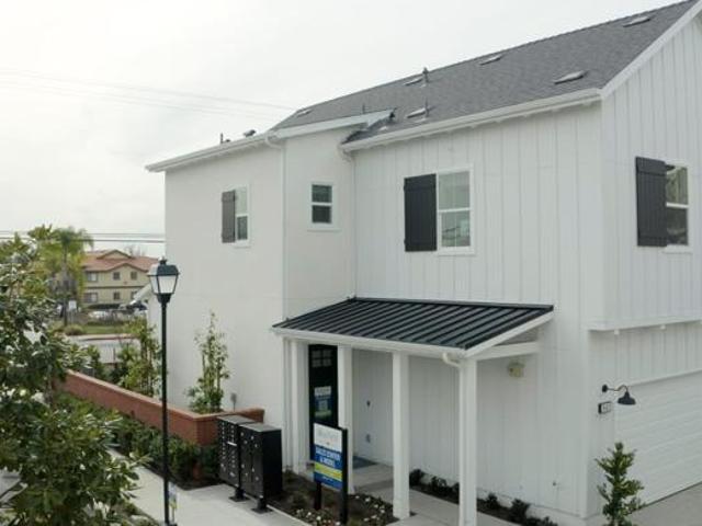 942 E Wonder Ln, Glendora, CA 91740