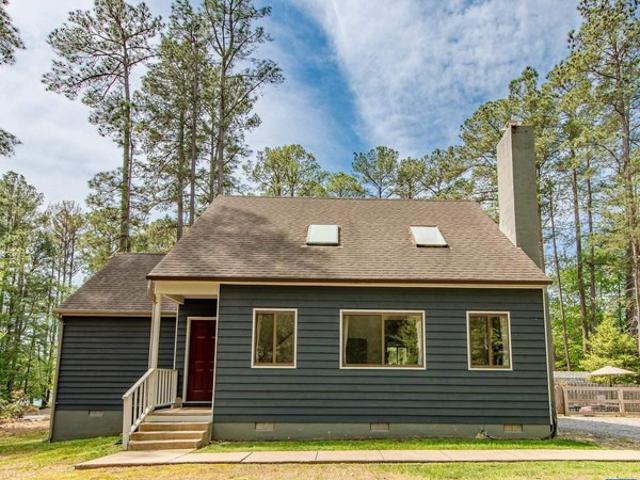 942 Jefferson Dr, Palmyra, VA 22963