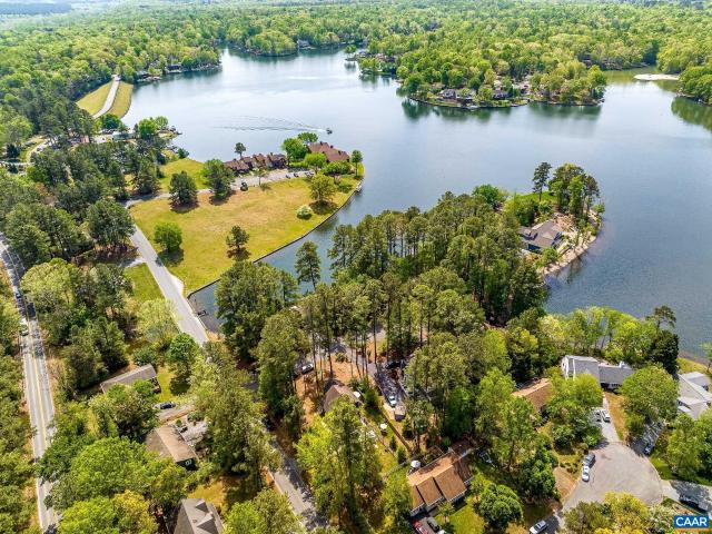 942 jefferson dr