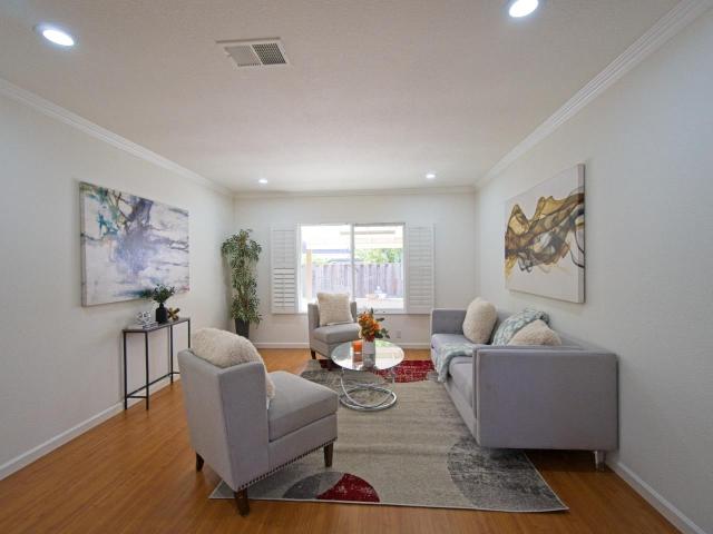942 Junesong Way