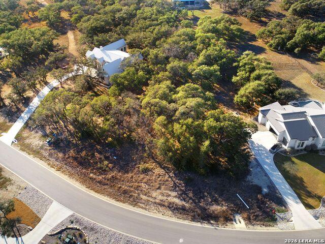 942 Maximino Ridge