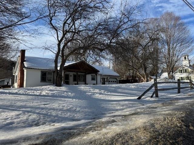 942 Main St, Albany, VT 05820
