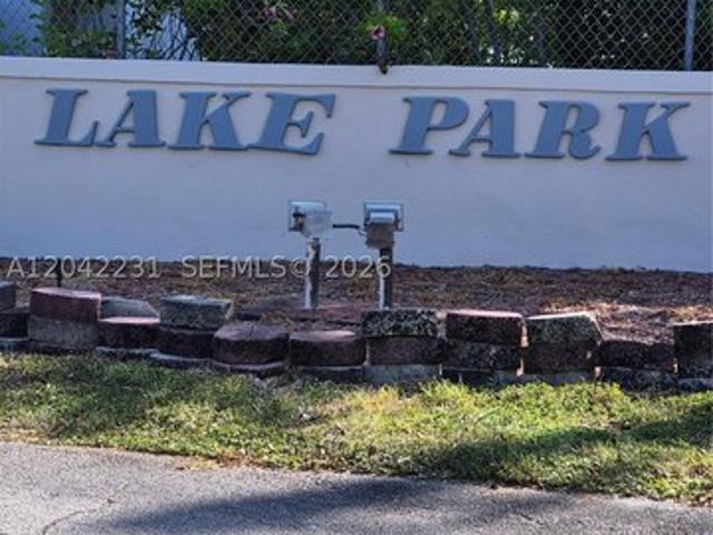 942 NE 199th St Unit 4G, Miami, FL 33179