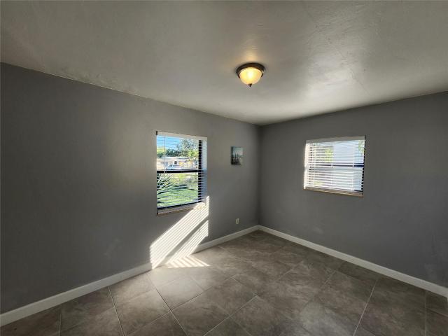 942 NW 12th St, Fort Lauderdale, FL 33311 | MLS #B26042
