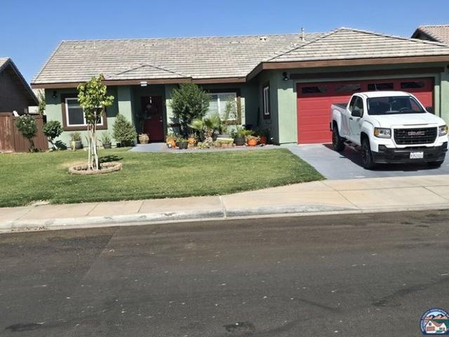 942 Santillan St, Brawley, CA 92227