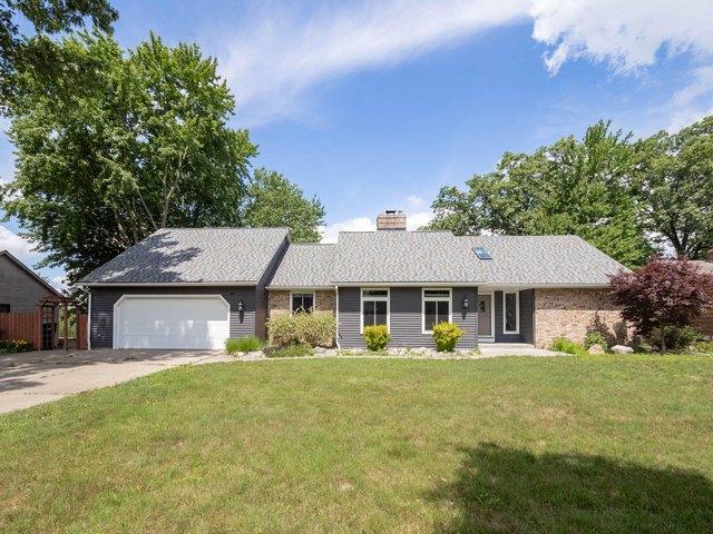 9434 Oakview Dr, Portage, MI 49024