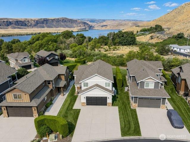 9434 Yakima Ln NW, Quincy, WA 98848