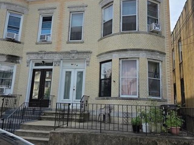 9434 86th Rd, Woodhaven, NY 11421