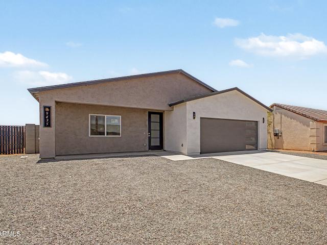 9435 w concordia drive