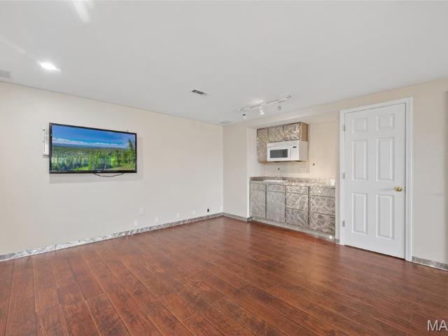 9435 Wilson Bridge Dr, St. Louis, MO 63136 | Compass