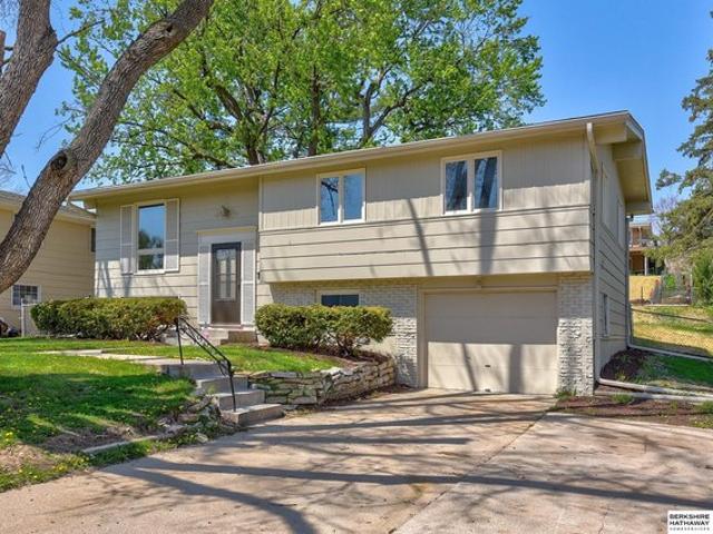9436 Miami St, Omaha, NE 68134