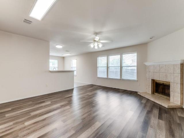 9436 Goldenview Dr, Fort Worth, TX 76244 | MLS #21224 | Compass