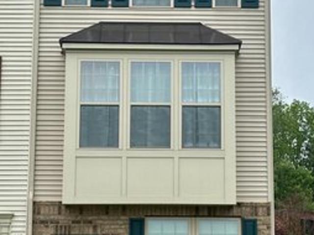 9437 Oak Grove Ln, Montgomery Village, MD 20886