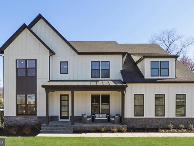 9437 Old Courthouse Rd, Vienna, VA 22182