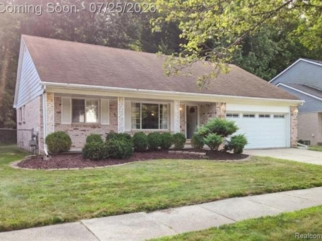 9437 Continental Dr, Taylor, MI 48180