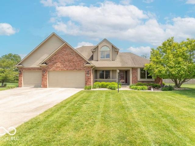 9437 Gladstone Dr, Pittsboro, IN 46167