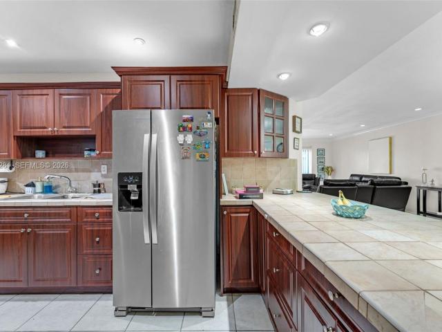 9437 SW 76th St, Unit V25, Miami, FL 33173 | MLS #A11989 | Compass