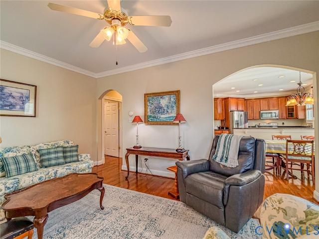 9438 Amberleigh Circle