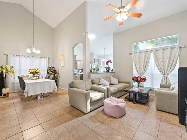 9439 Crystal Cove Cir, Houston, TX 77070