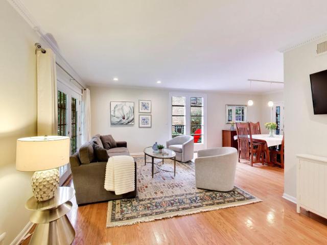 9439 Lincolnwood Drive