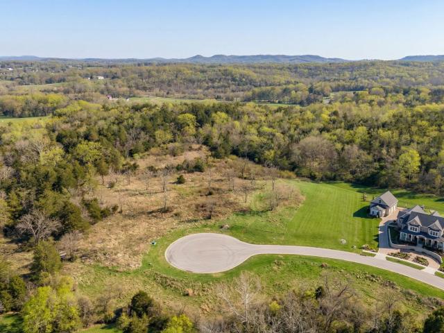 9439 Thatchbay Ct, College Grove, TN 37046 | MLS #3130