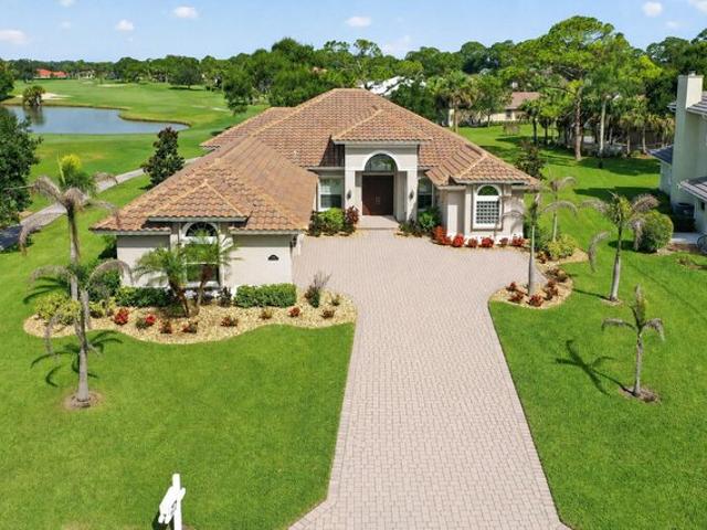 9431 Meadowood Dr, Fort Pierce, FL 34951