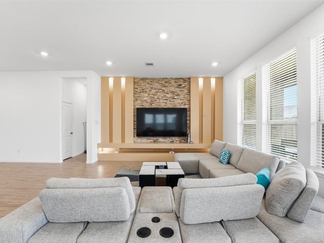 9431 Sea Star Lane
