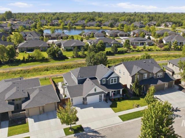 9433 W Wildbranch Dr