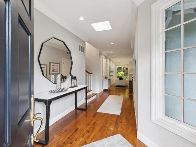 943 Castilleja Ct, Los Altos, CA 94024 | MLS #ML82045 | Compass
