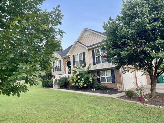 943 Beechcroft Rd