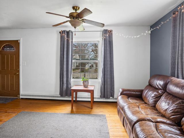 943 Lilac Ln, Highland Park, IL 60035 | MLS #12619 | Compass