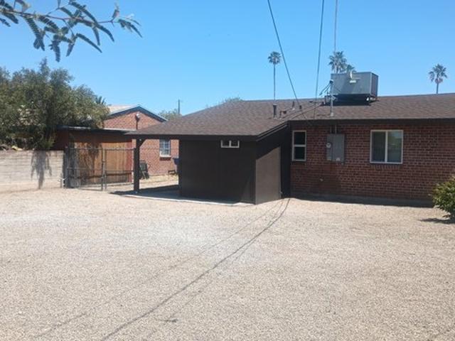 943 N Chrysler Dr, Tucson, AZ 85716