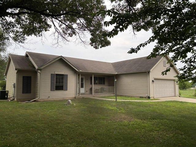 943 N Fail Rd, La Porte, IN 46350