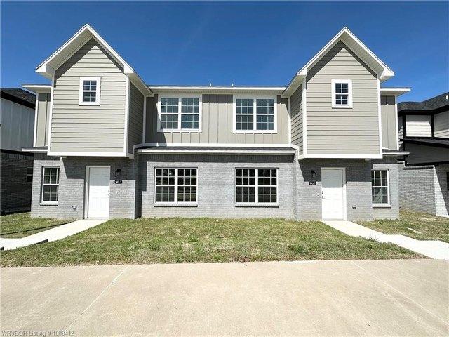 943 S Rupple Rd, Fayetteville, AR 72704