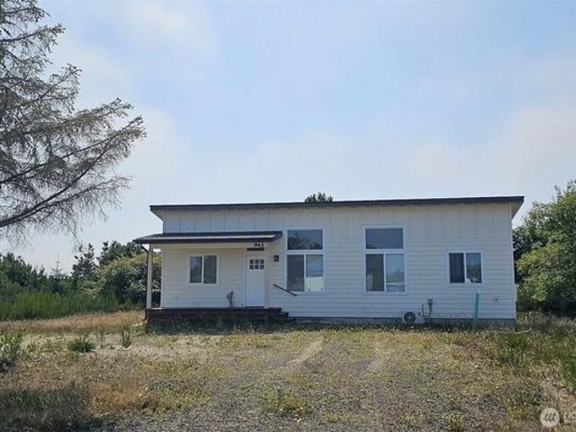 943 Silver King Ave SE, Ocean Shores, WA 98569