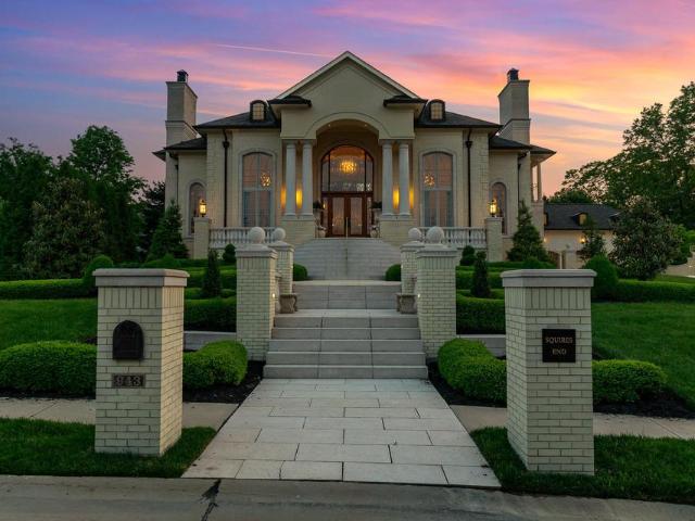 943 Squire Oaks Drive